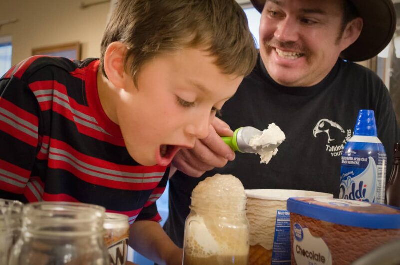 Family Night Root Beer Float Bar – The Goldilocks Kitchen